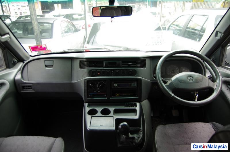 2003 Mercedes Benz MB140 12 Seater Van Manual Silver Metallic - Photo ...