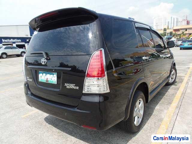 Limited Toyota Innova SR Sport Runner AT Diesel - Photo #3 ...